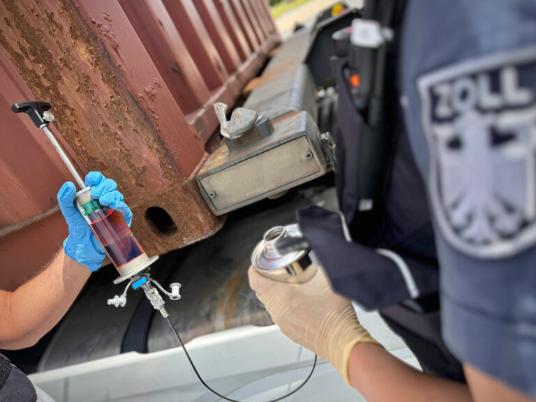 Hardleers transportbedrijf rijdt toch op rode diesel [+foto’s ...