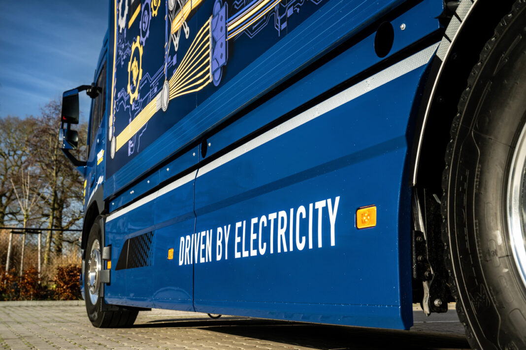 Thijs Logistiek zet belangrijke stap naar emissievrije toekomst met eerste elektrische ...