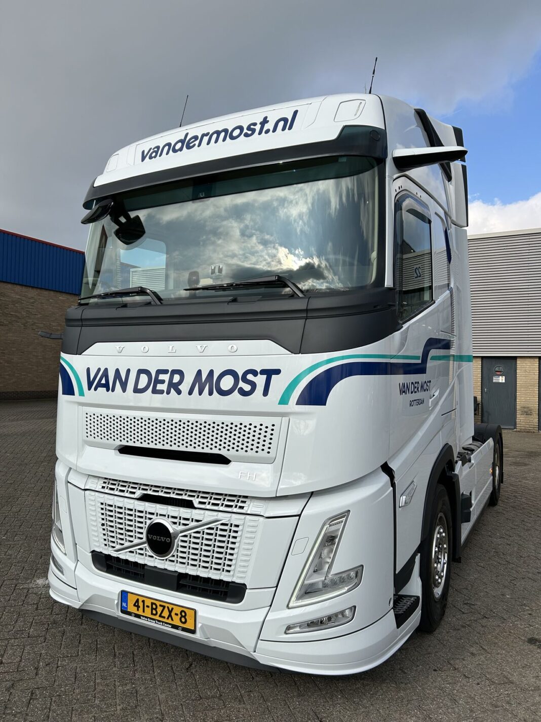 Van der Most Transport breidt wagenpark uit met zuinige en veilige ...