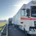 Aanrijding met vrachtwagens op A59 | Transport Online