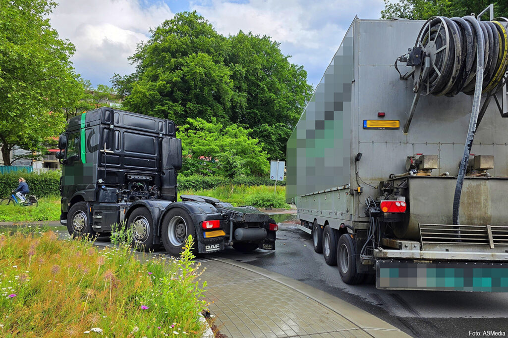 Trekker verliest trailer op rotonde in Ede [+foto’s] | Transport Online
