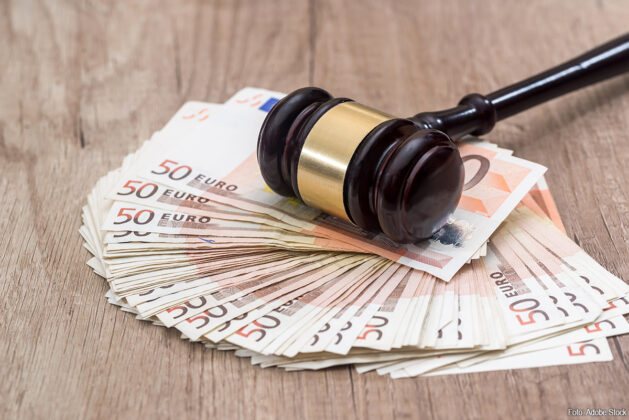 Video gốc bé áo đen sex