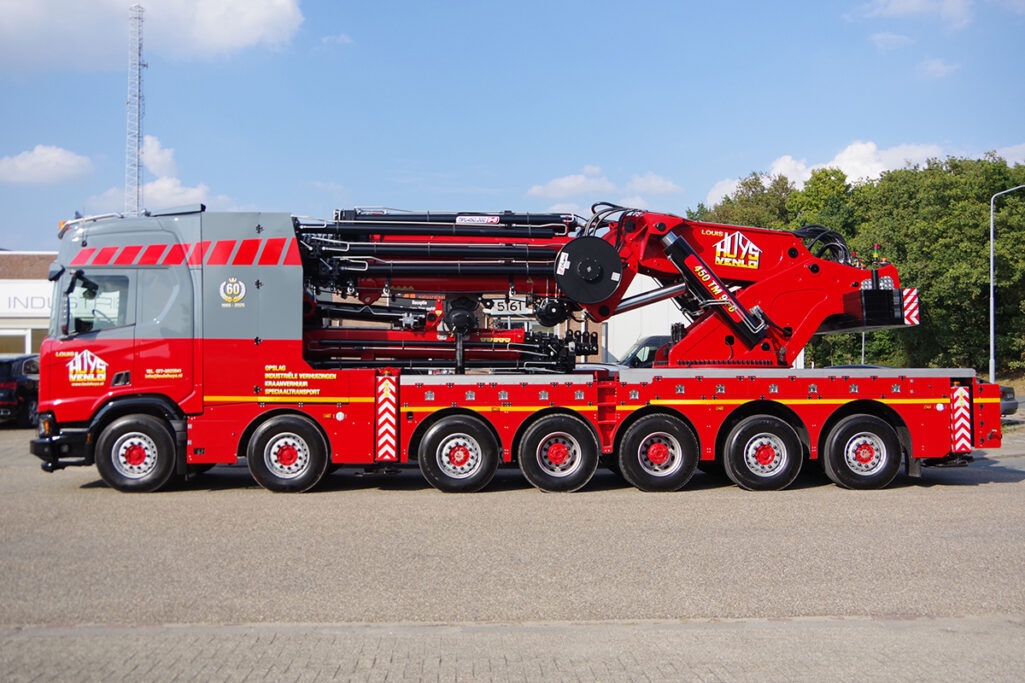 Zeven assige Scania krachtpatser voor Louis Huys Speciaal Transport ...